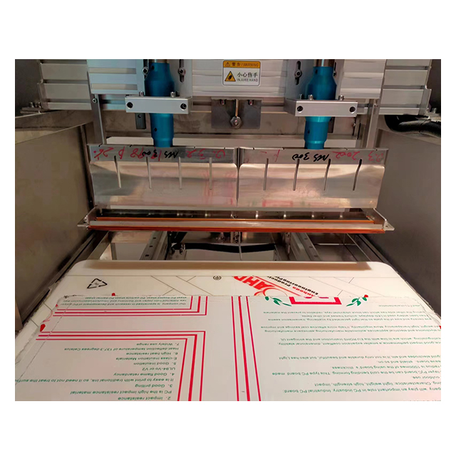 Ultrasonic marshmallow product cutting machine